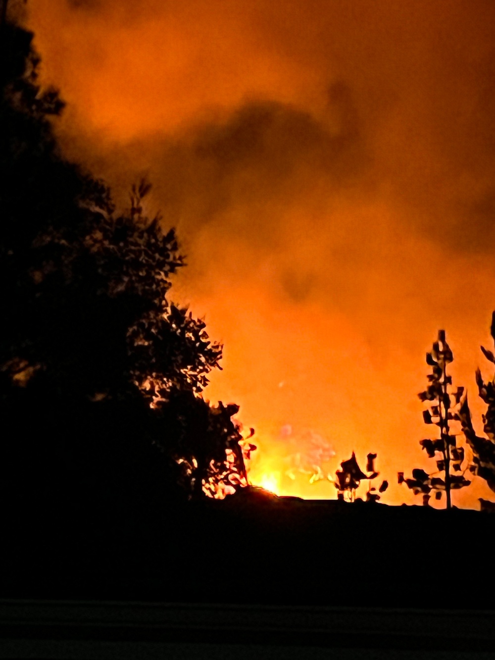 As fire encroached, City of Hope prepared to evacuate its Duarte campus ...